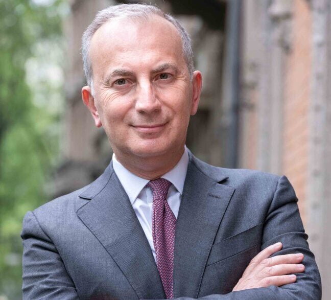 ITALIA ECONOMY - Azimut Direct supera il miliardo di euro